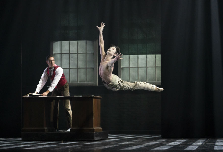 Review: Dracula at Leeds Playhouse | Leeds Living